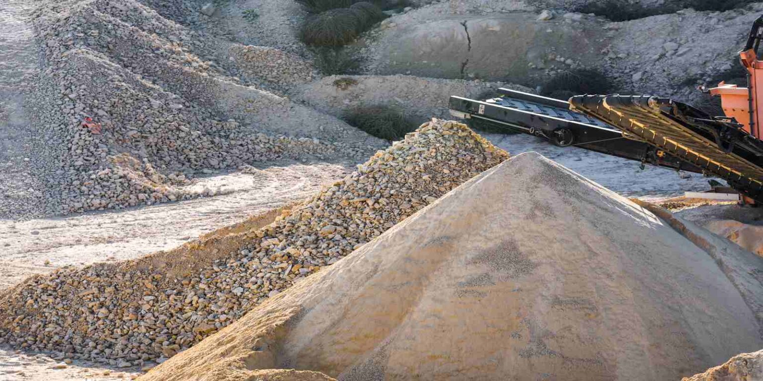 Choosing The Right Aggregate Crushers Equipment