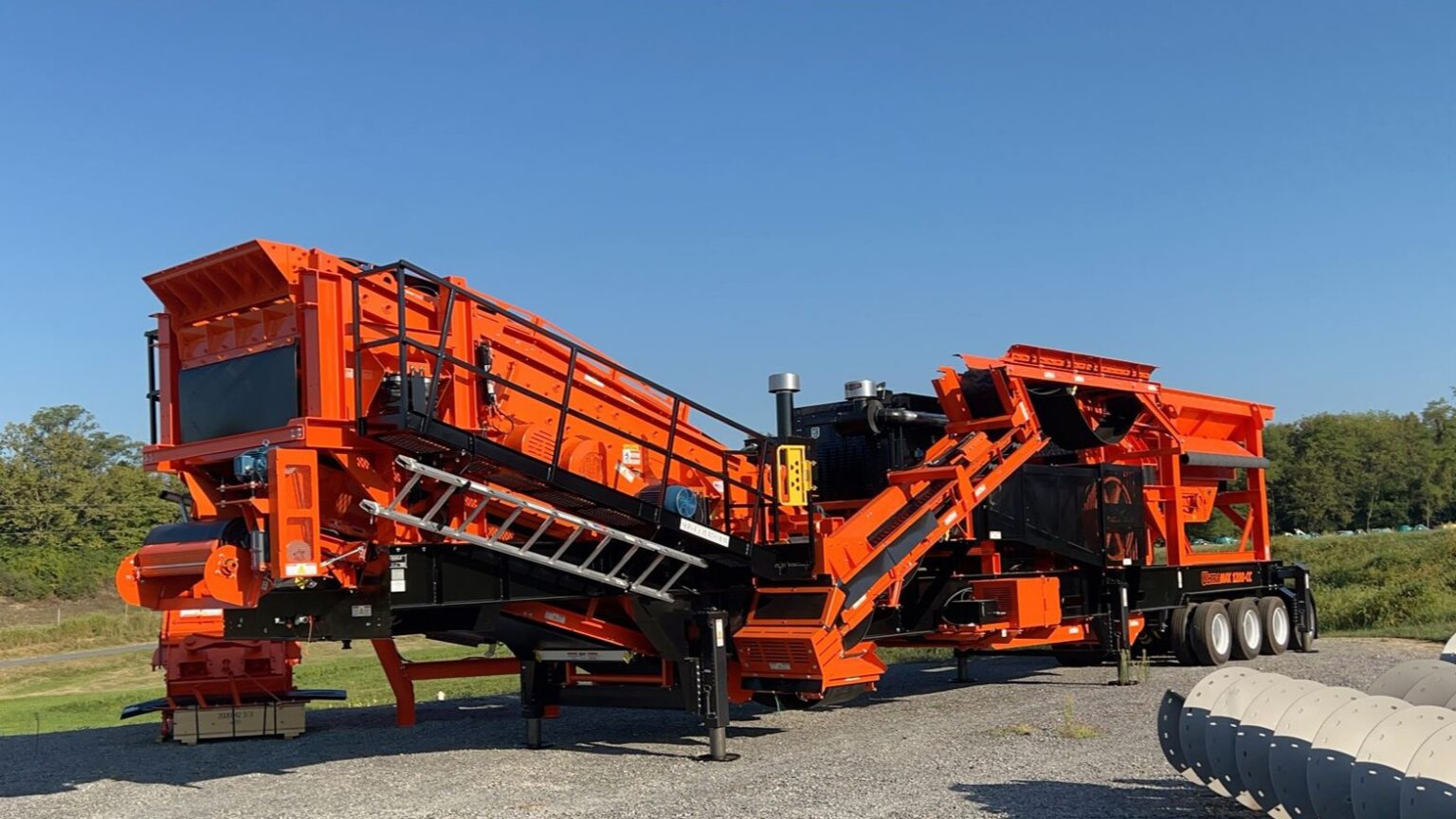 Eagle Ultramax 1200-25 CC 3 Deck, Quad Axle Portable Impactor Plant | Mellott